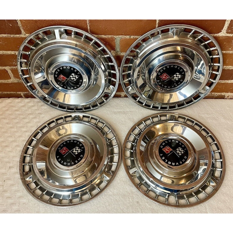 4 Vintage 1960s OEM Chevrolet Hubcaps Wheel Covers Crossed - Etsy