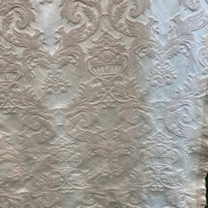 Gorgeous Re-claimed Beige Jacquard Vintage Floral Pattern Country Style ...