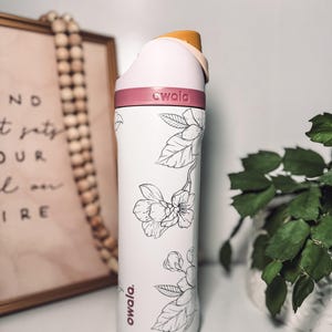 Floral Engraved 24oz Owala Tumbler, Custom Owala Freesip Water Bottle ...