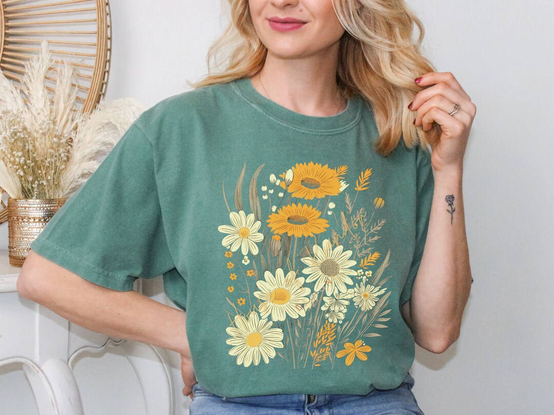Sunflower Daisy Unisex Tee // Vintage Tee, Cottagecore, Boho Flower Tee ...