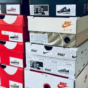 sneaker boxes uk