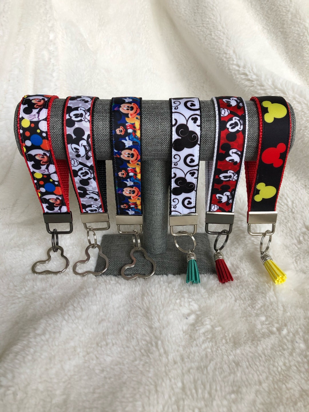 Mickey-style Keychains Disney-themed Wristlet Key Holder 10 In. Choose ...