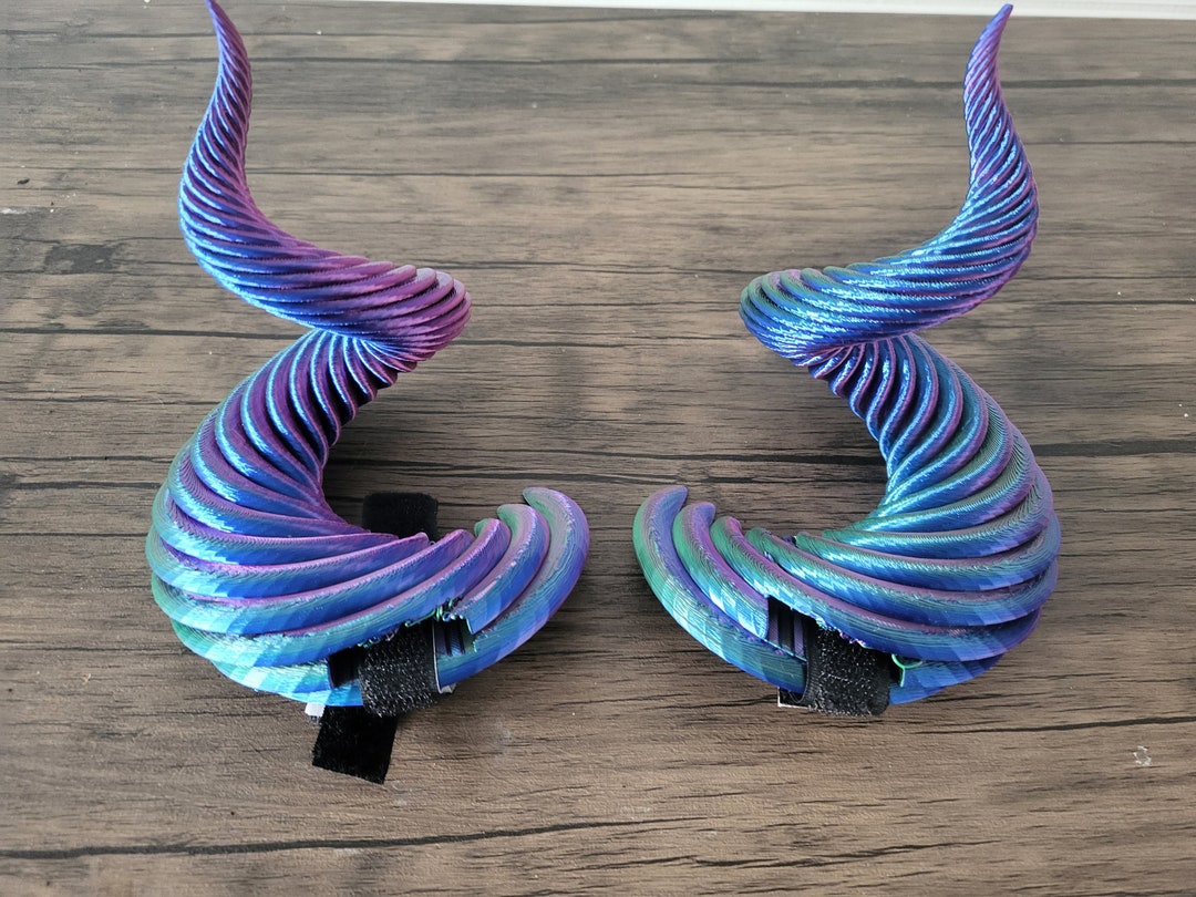 Cuernos de dragón tricolor impresos en 3D / Accesorios para auriculares ...
