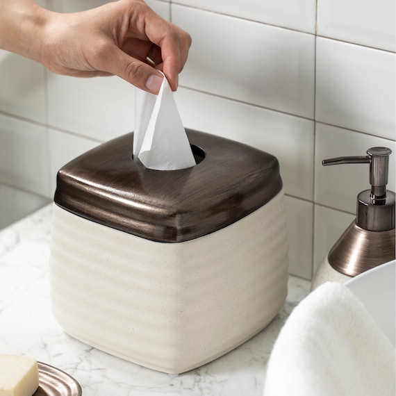 Stand tissue box store