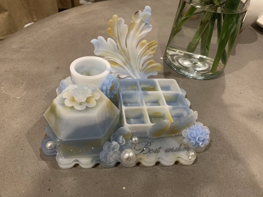 Resin Art, Handmade Resin Table Decoration, Cosmetic Organizer, Jewelry ...