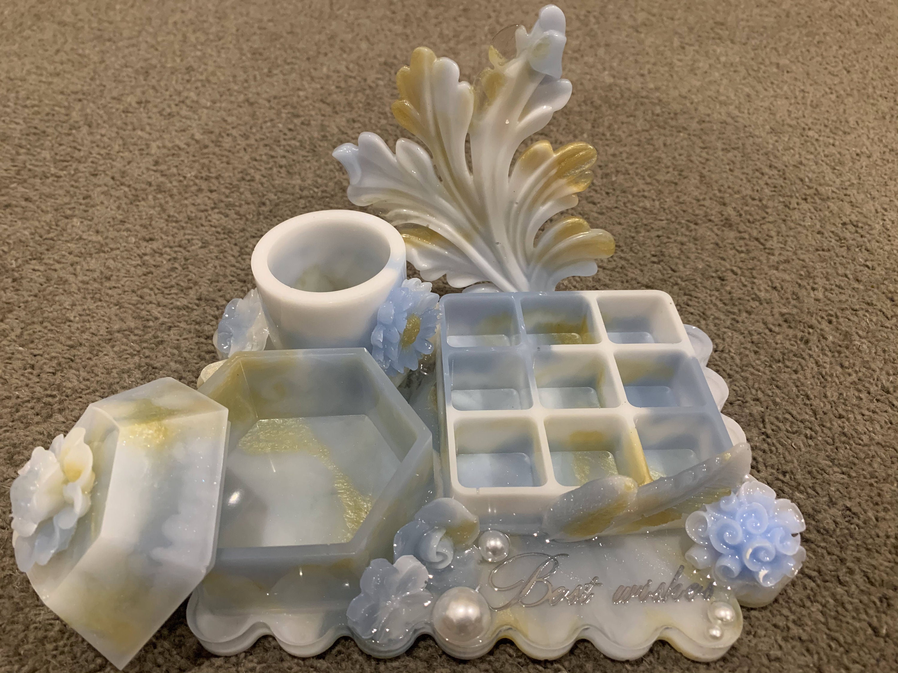 Resin Art, Handmade Resin Table Decoration, Cosmetic Organizer, Jewelry ...