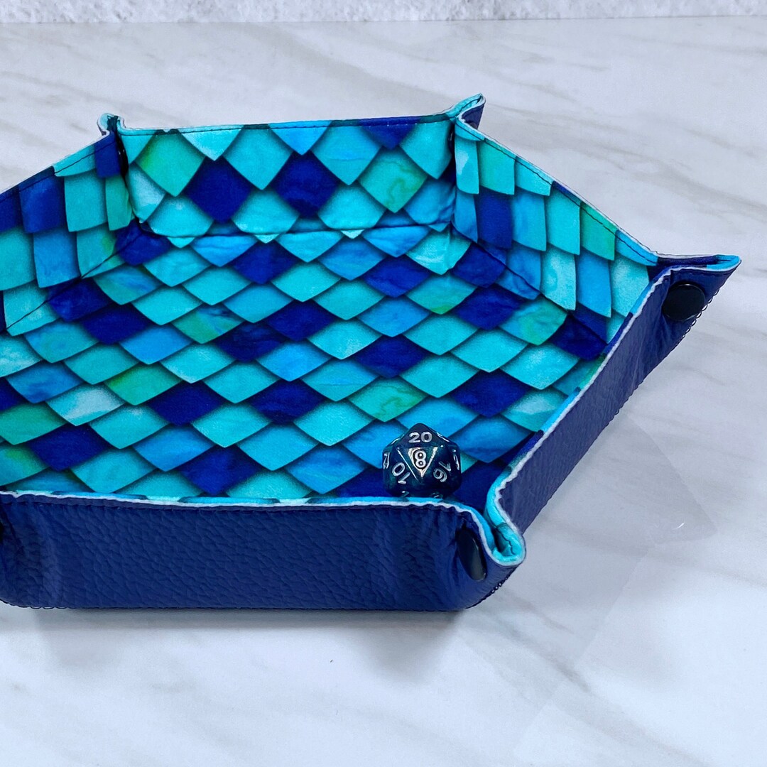 Small Dragon Scale Hexagon Snap Dice Tray, Collapsible Dungeons Dragons ...