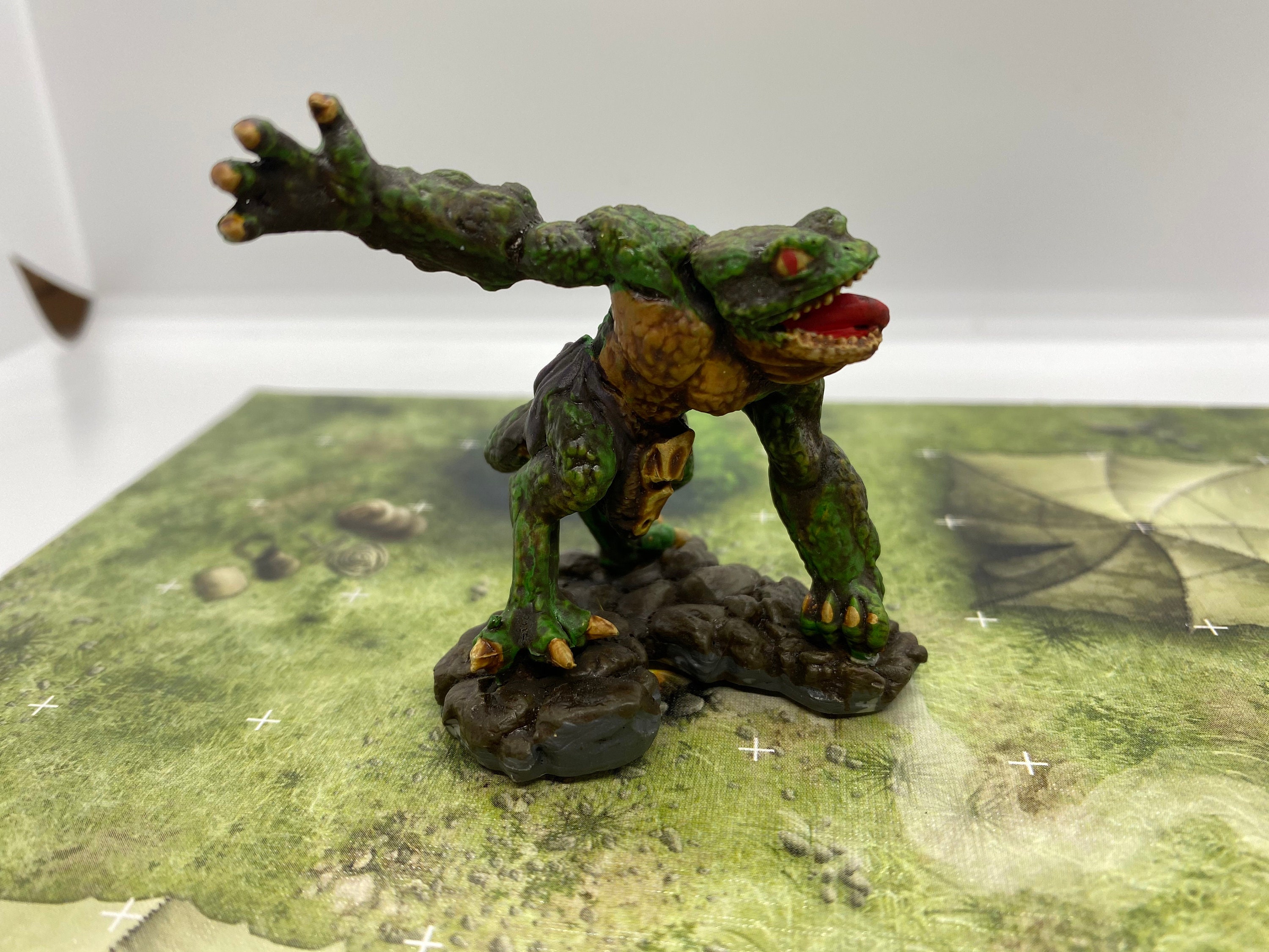 Painted Green Chaos Toad Savage Slaad Tabletop RPG Dungeons - Etsy 日本