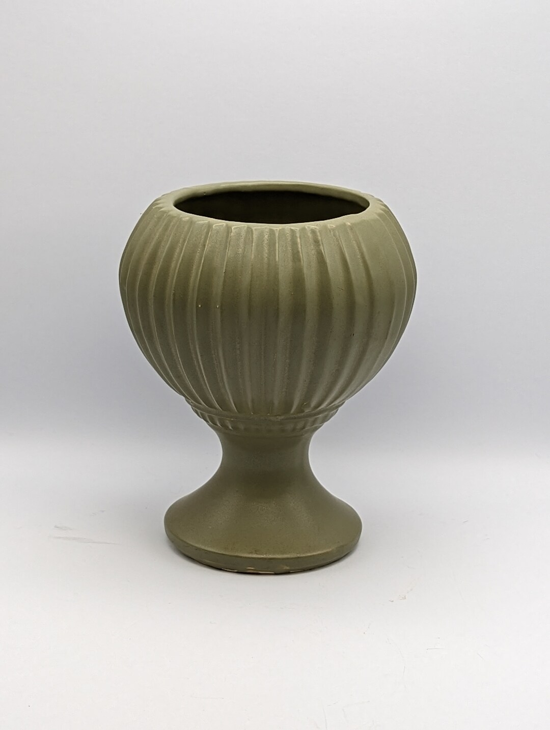 Mccoy Floraline Ribbed Olive Green Pedestal Vase # 407 MCM - Etsy