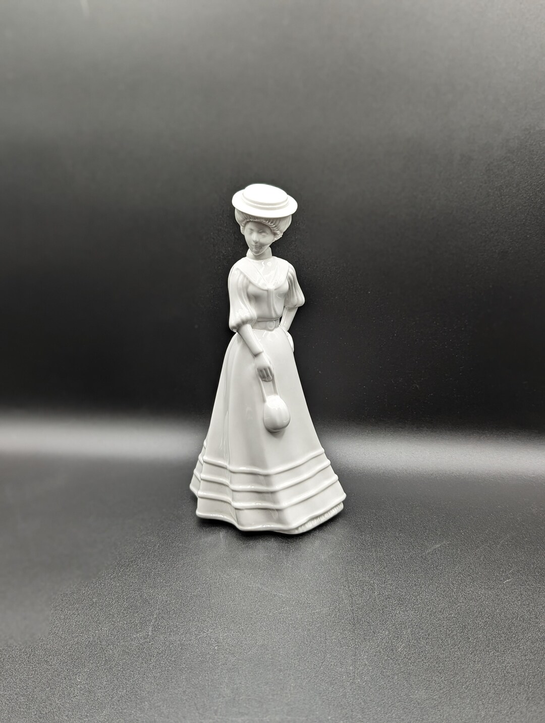 Spode Figurine Lily Pure White High Gloss - Pauline Shone - Etsy