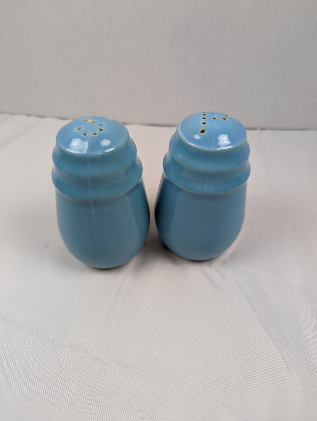Oxford Vintage Stoneware Pottery 1930-40’s Salt and Pepper Shakers - Etsy
