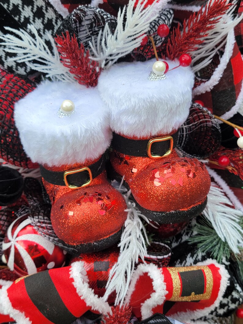 Santa Boots Wreath Santa Boots Decor Christmas Wreath Red - Etsy