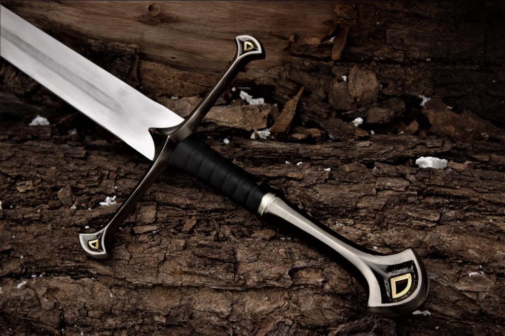 ANDURIL Sword of Strider, Custom Engraved Sword, LOTR Sword, Lord of ...