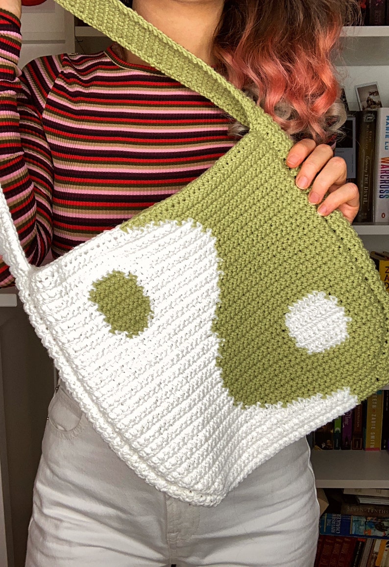 Custom Y2K/ 90s Style Crochet Yin Yang Handbag | Shoulder Bag | Small ...