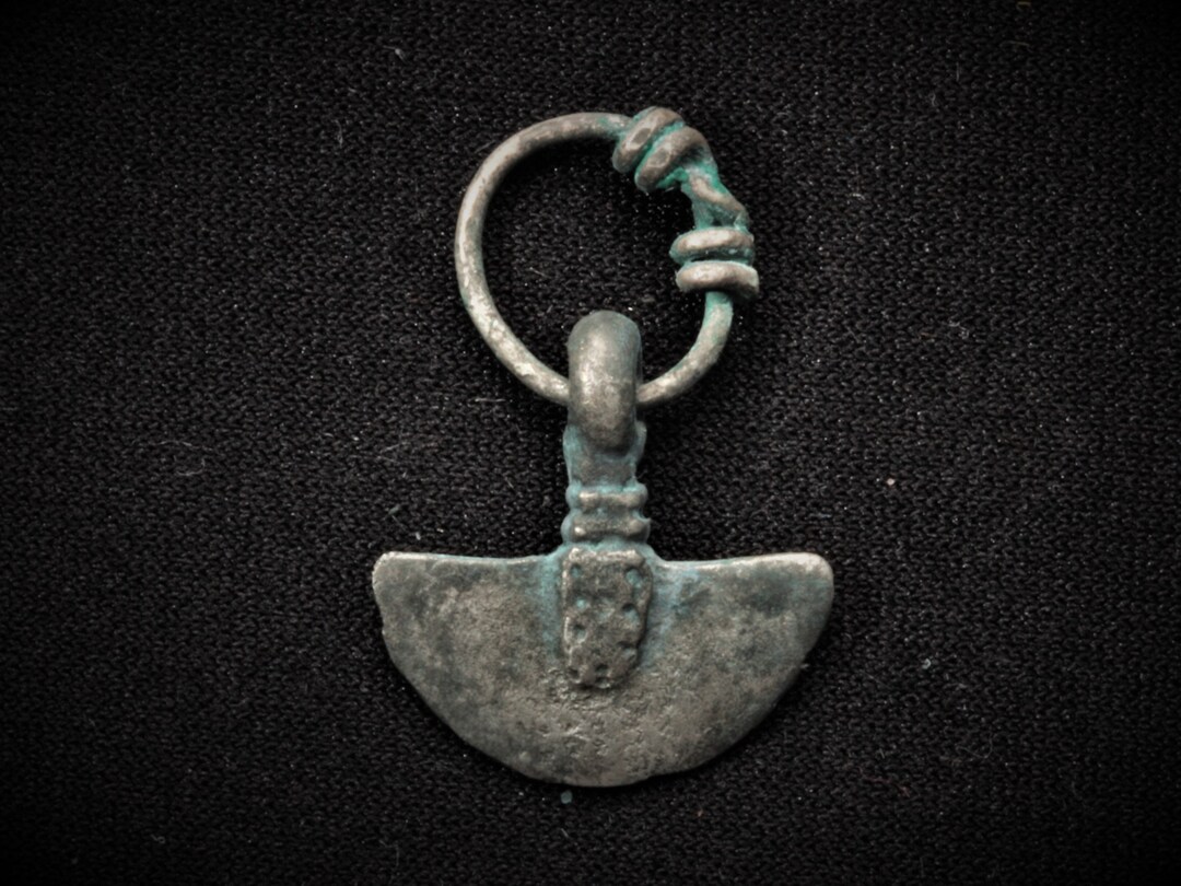 Silver Pendant mjolnir the Legendary Hammer of Thor. Viking Style ...