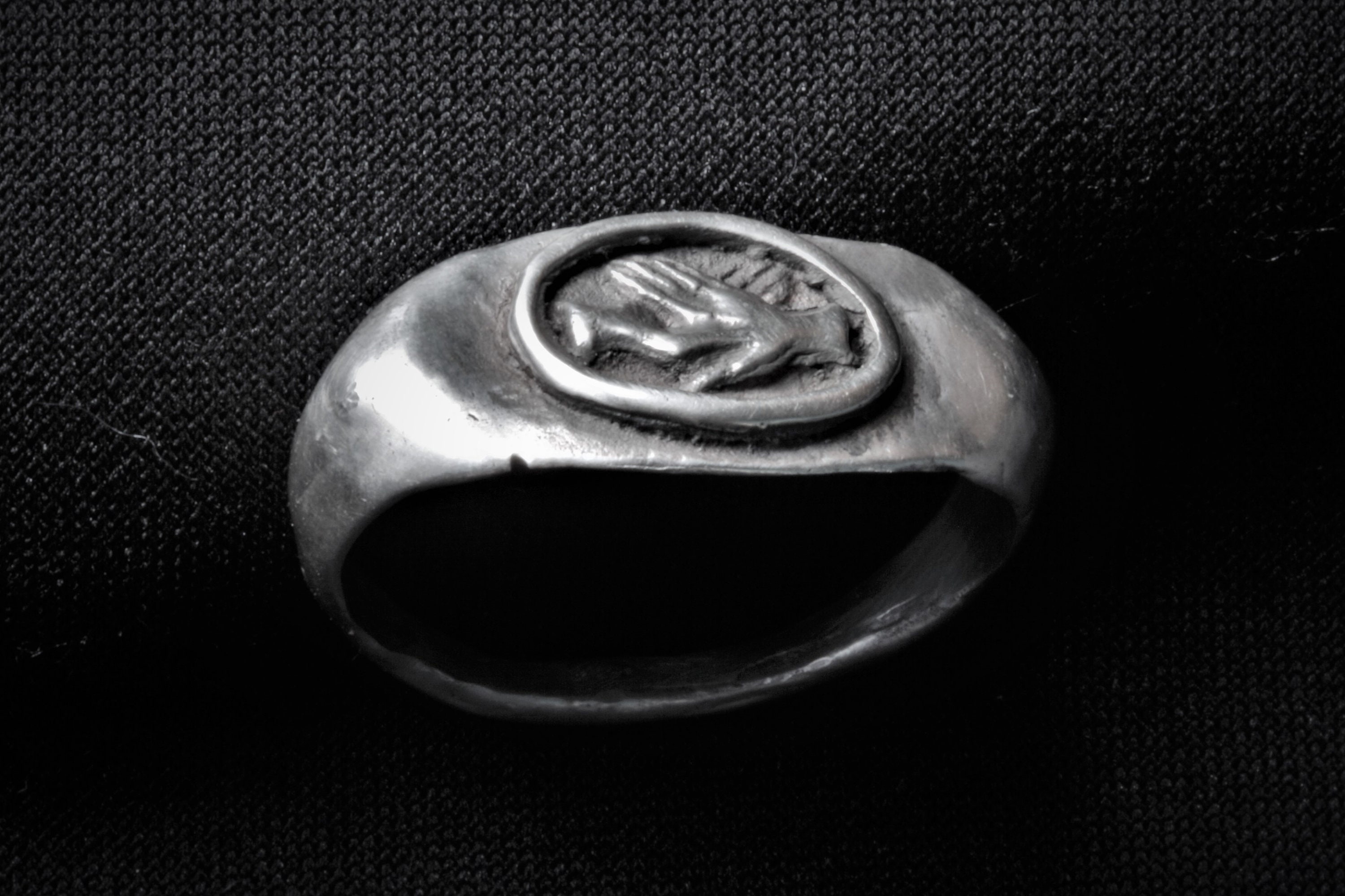 Roman Ring With a Handshake as Symbol of Loyalty and Reliability. Cast ...