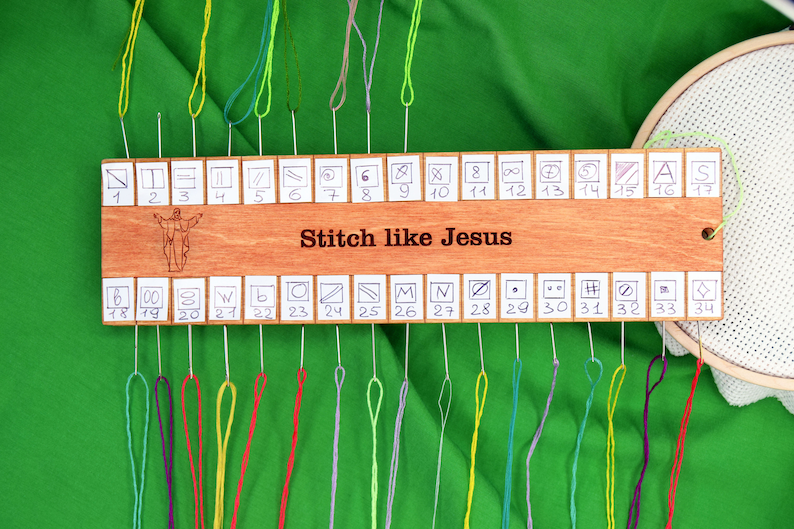 Wooden Floss Organizer: Cross Stitch Embroidery Thread Storage - Etsy
