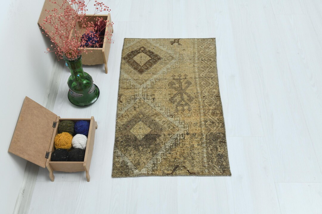 2x3 Oushak Rug, Faded Vintage Turkish Door Mat, Handwoven Small ...