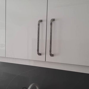 Brushed Vintage Silver Solid Bar Handle for Cabinet in Zinc Alloys ...