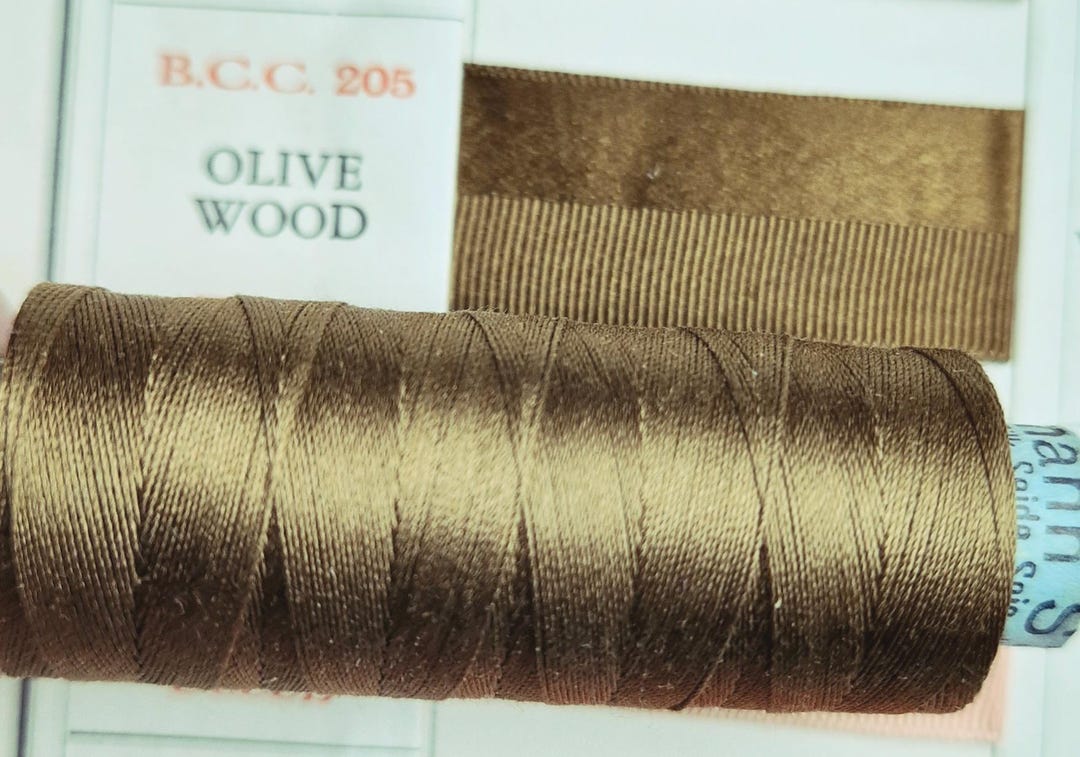 200 Meter Reel Pure Silk Thread, "olivewood", Gutermann Colour 851 - Etsy