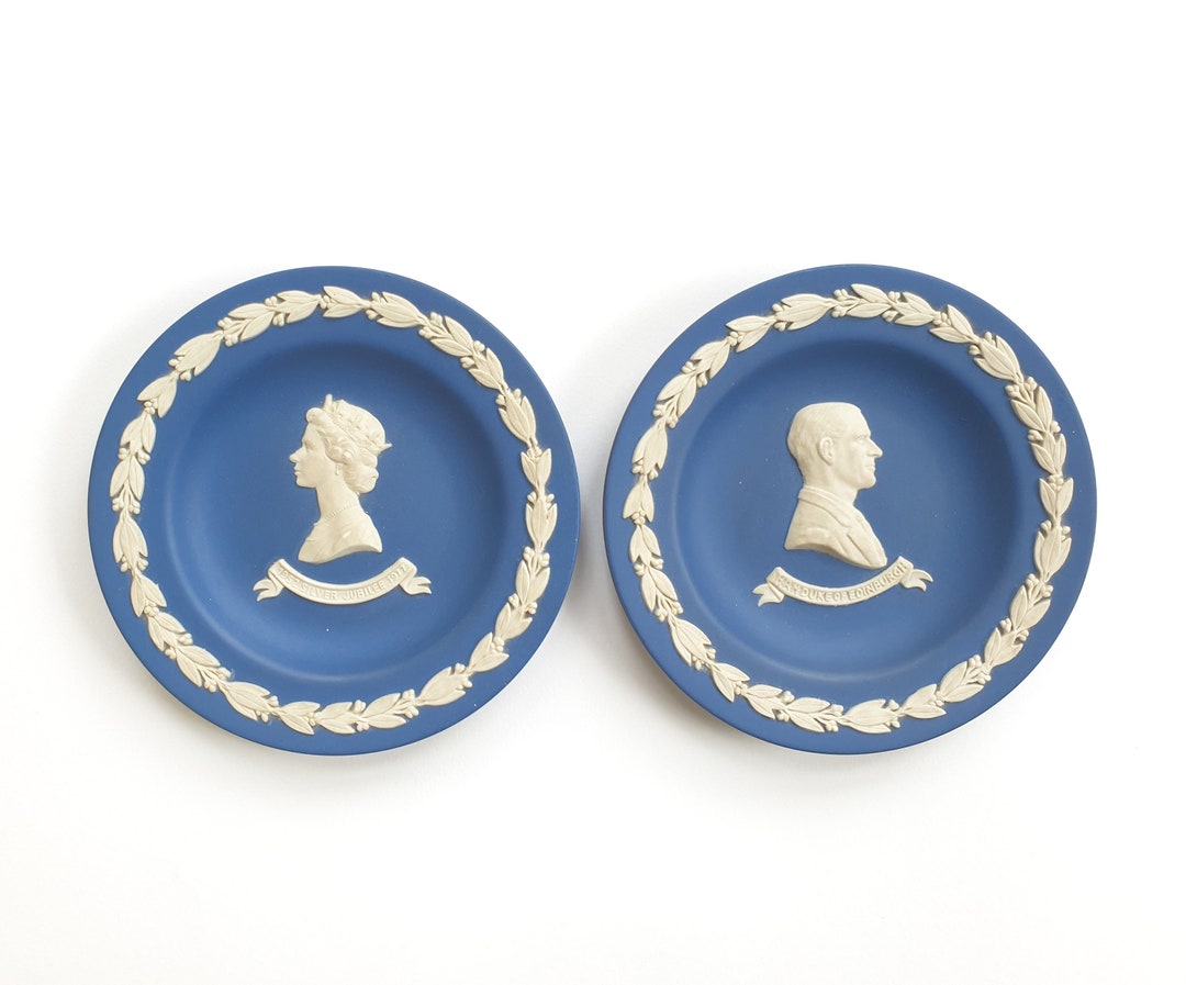 Vintage Wedgwood Jasperware, Royal Blue, Queen Elizabeth II & Prince Philip Silver Jubilee ...