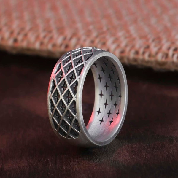 Renaissance Ring - Etsy