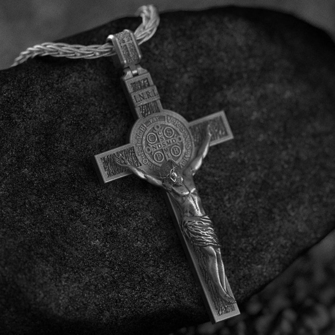 INRI Crucifix Necklace With Jesus Figure – Catholic Christian Cross ...