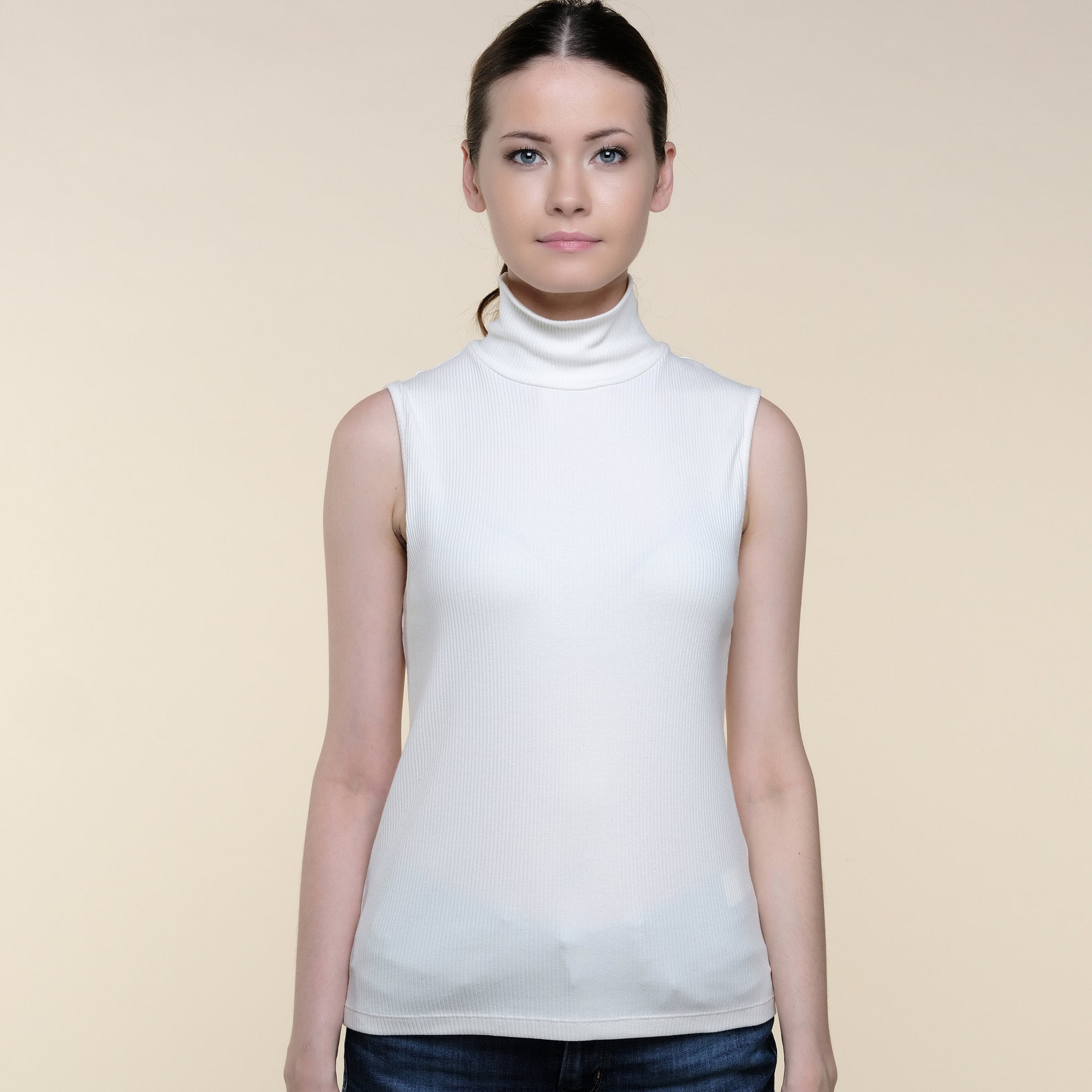 Sleeveless Mock Neck Tee Mock Neck T-shirt White Mock Neck Tee ...