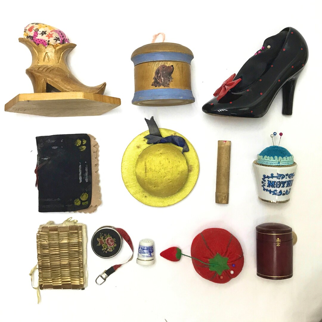 12 Piece Vintage Sewing Accessories Lot, AGE and WEAR to Pieces, Needle ...