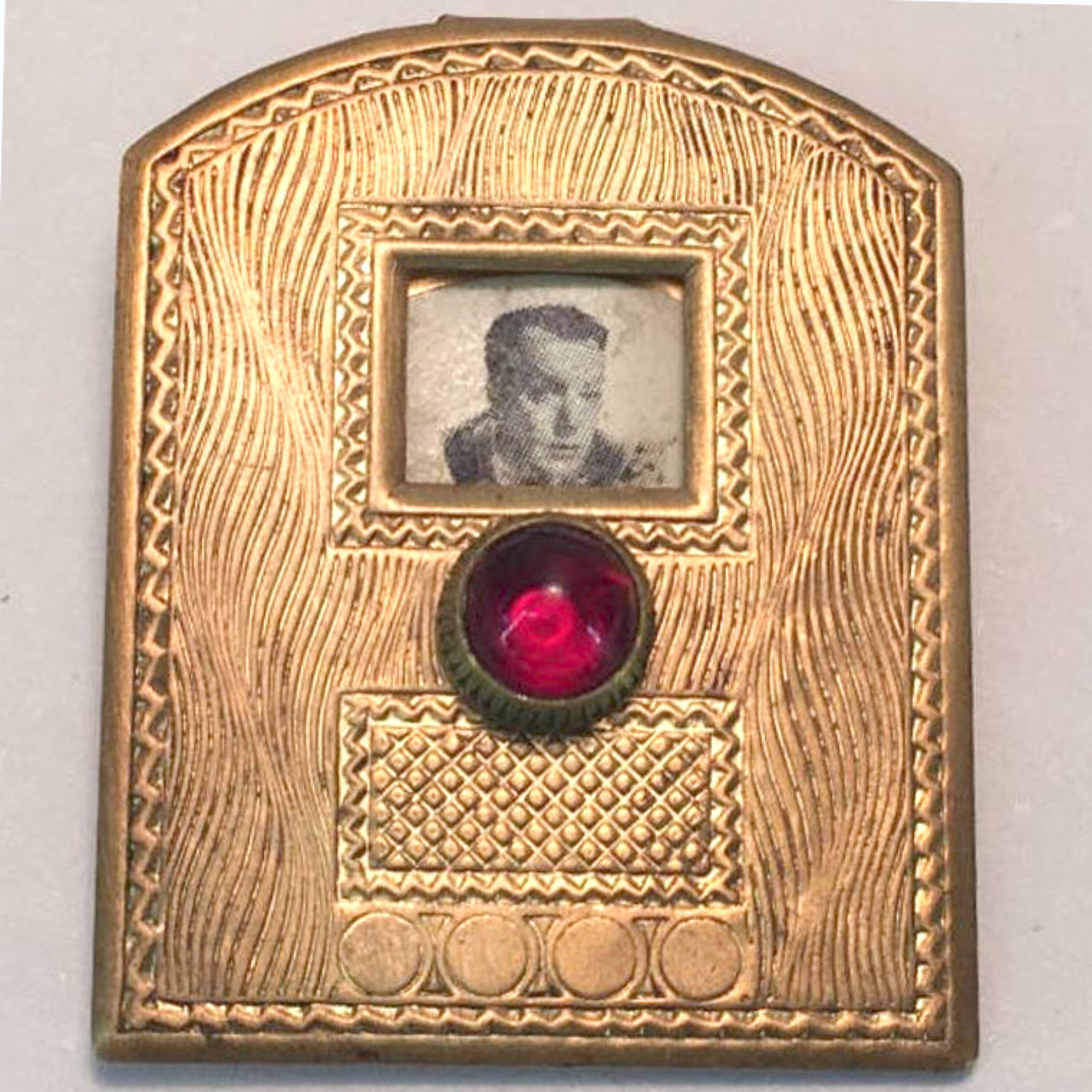 Radio Soap Opera Brooch Vintage Brooch Novelty Pins Radio - Etsy Canada