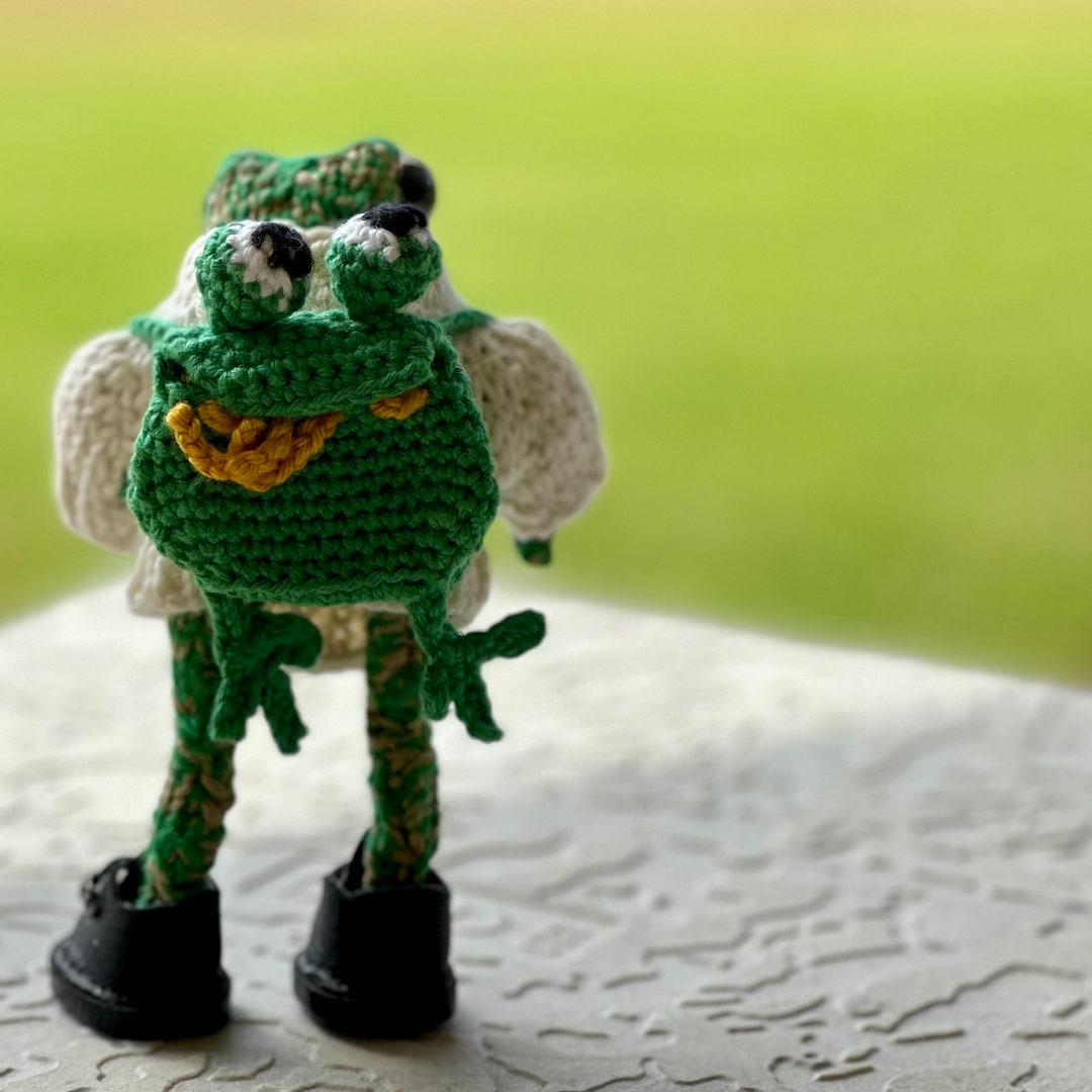 Little Knitted Frog: Frog Sweater (stands Unassisted) - Etsy