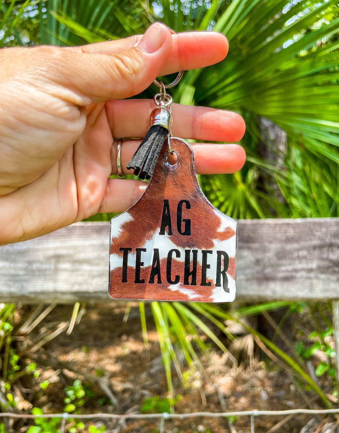 Resin Cowhide Ear Tag Keychains, Western Keychains, Epoxy Resin ...