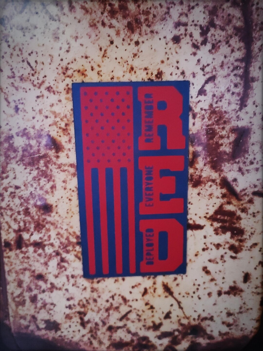 RED American Flag Magnetic Decal – Remember Everyone Deployed (RED) - Etsy