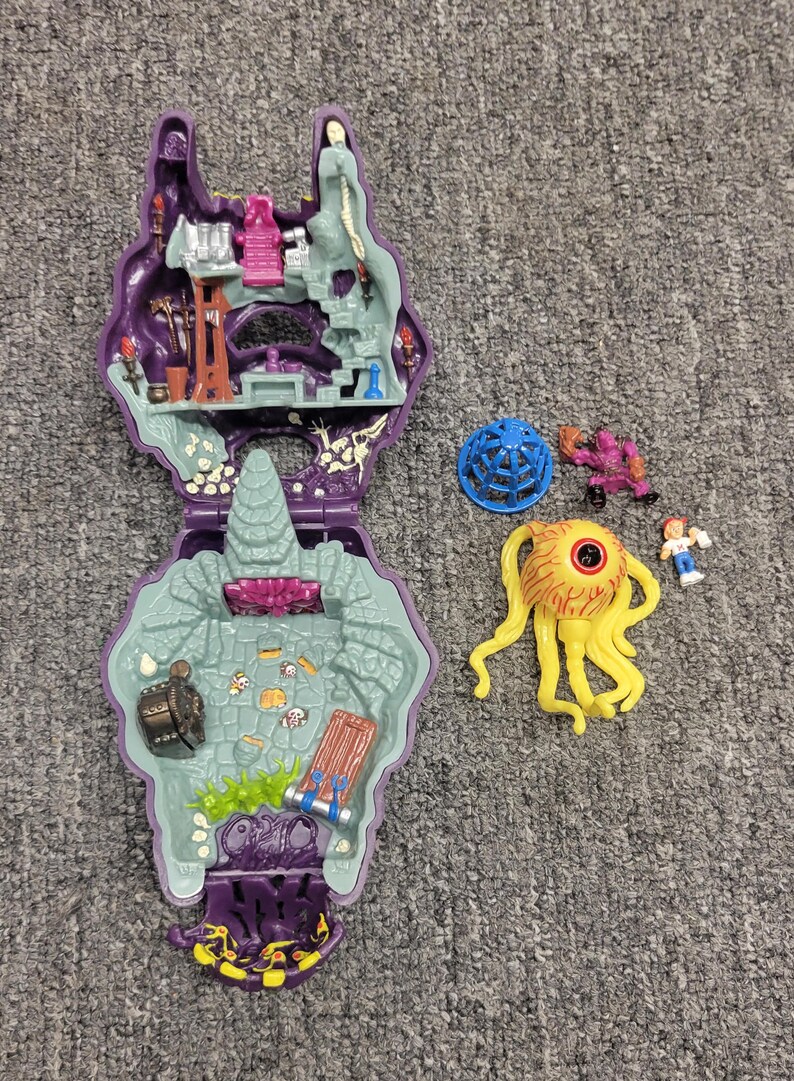 Vintage 1993 Mighty Max Outwits Cyclops Doom Zone Bluebird Playset - Etsy