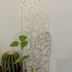 Geometric Sunrise Plant Trellis, 18” High Plant Climber Stake, Wooden ...