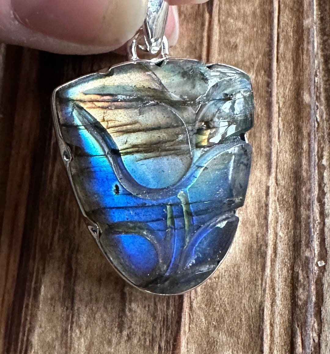 Carved Spectrolite Labradorite Sterling Silver Pendant, Flower Design ...