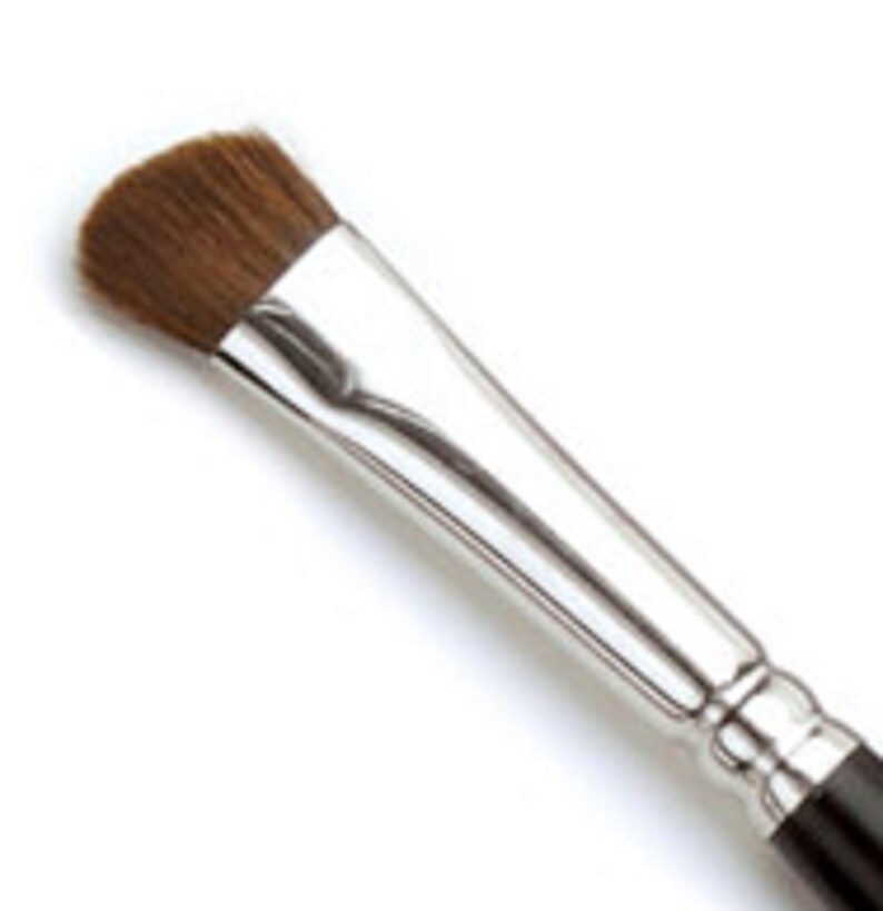Angle Fluff: Handmade Brushes Made of Taklon Bristles With a Perfect Angle for Precision ...