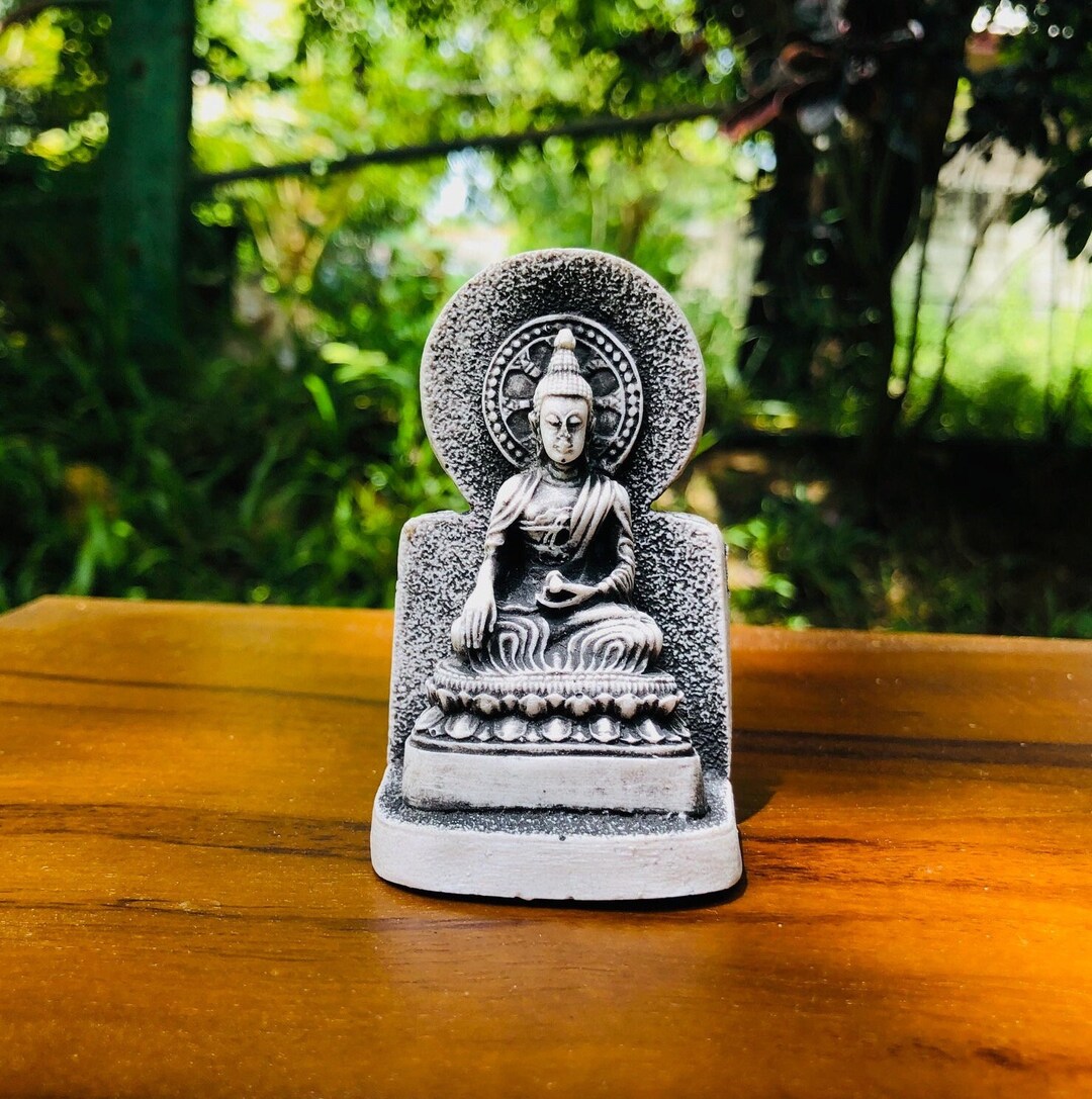Buddha Statue Stone Sculpture Loard Buddha Idol Buddha Meditation Staue ...