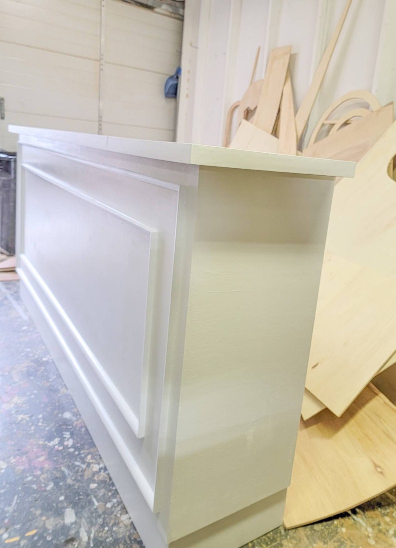 Classic Reception Desk , Office Desk, Modern Frontdesk, Table, Desk ...