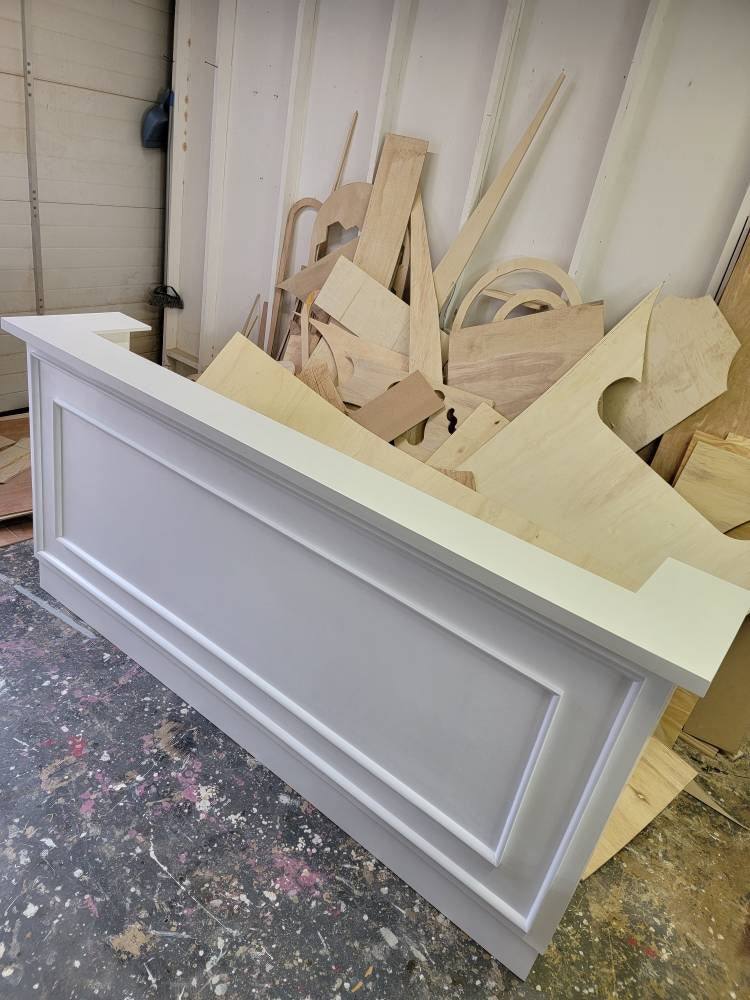 Classic Reception Desk , Office Desk, Modern Frontdesk, Table, Desk ...