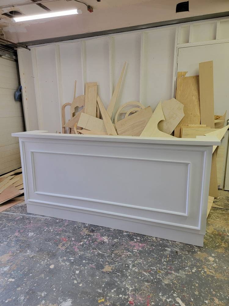 Classic Reception Desk , Office Desk, Modern Frontdesk, Table, Desk ...