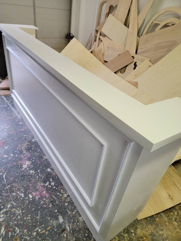 Classic Reception Desk , Office Desk, Modern Frontdesk, Table, Desk ...