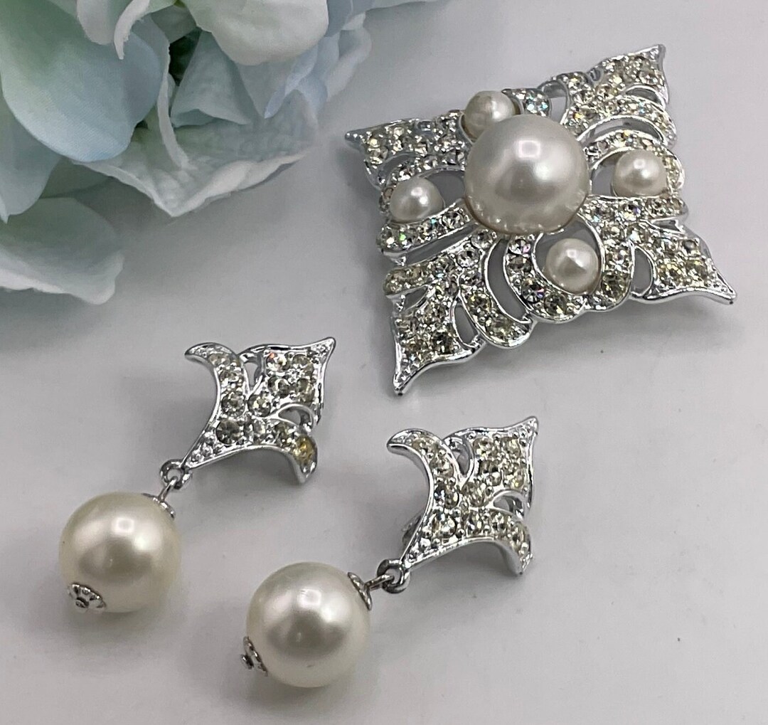 Sarah Coventry NOS Persian Princess Brooch and Clip on - Etsy