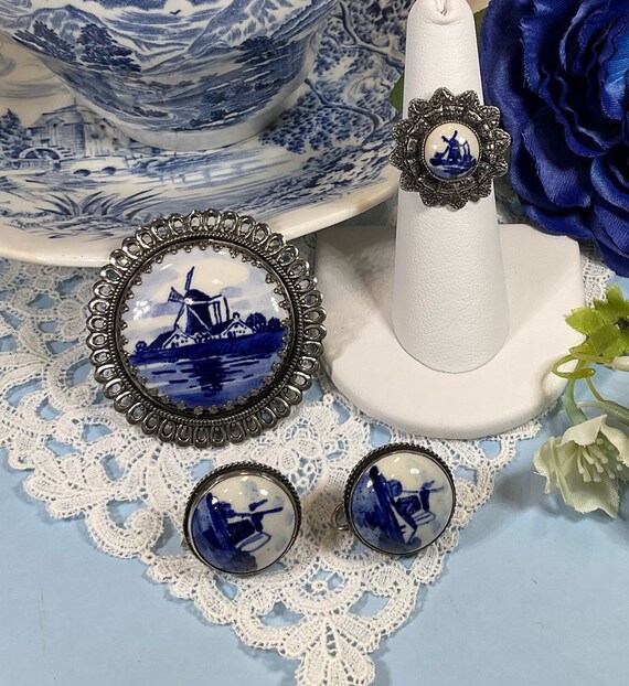 vintage delft earrings - Gem