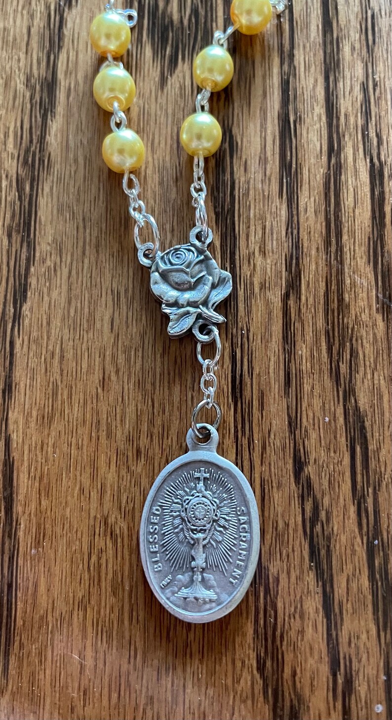 Chaplet of Adoration Custom Eucharist Chaplet Custom Design - Etsy