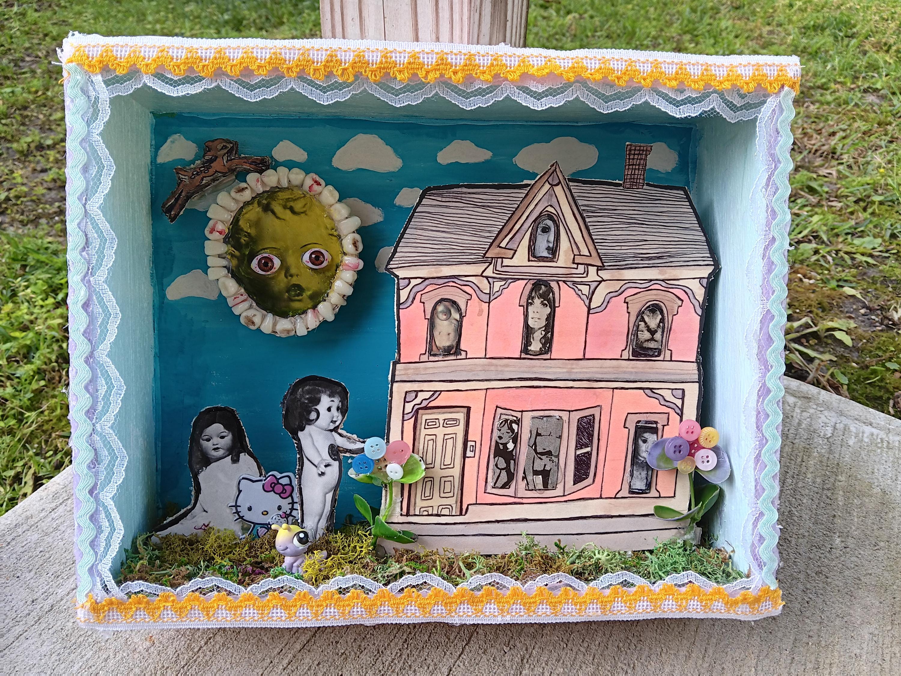 Creepy Cute Doll House Vintage Diorama Shadow Box Wall Decoration - Etsy