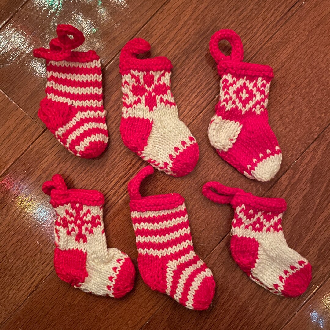 Miniature Stockings // Tiny Knit Stocking Ornaments - Etsy
