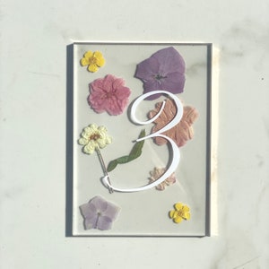 Pressed Flower Acrylic Table Numbers Custom Wedding Signage - Etsy