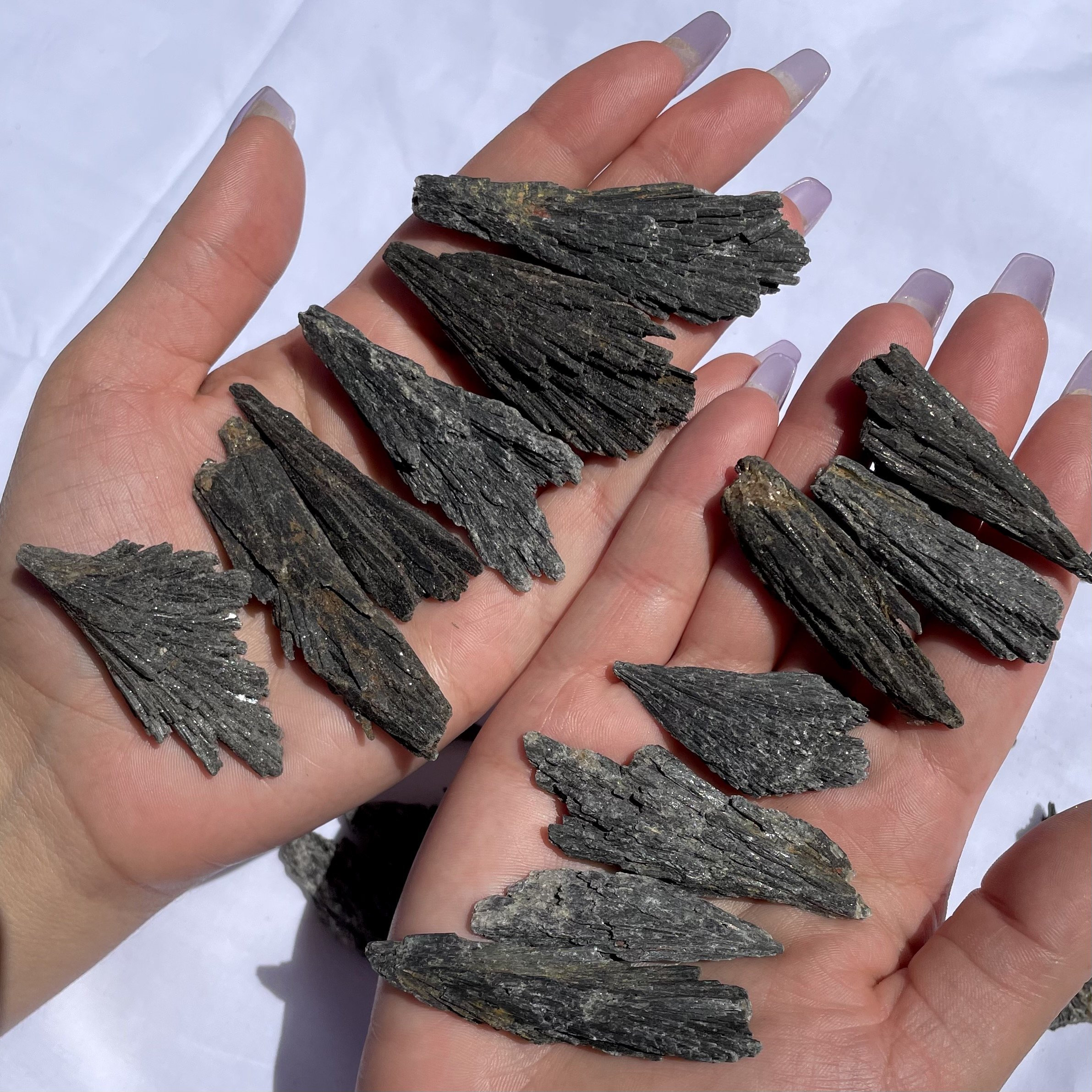 Black Kyanite Wing Natural Raw Kyanite Raw Crystal Kyanite - Etsy