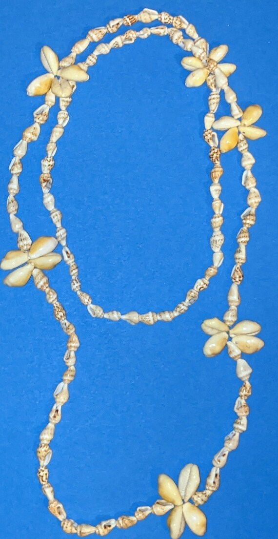 Vintage Hawaiian Cowrie & Conch Sea Shell Necklace 34… - Gem